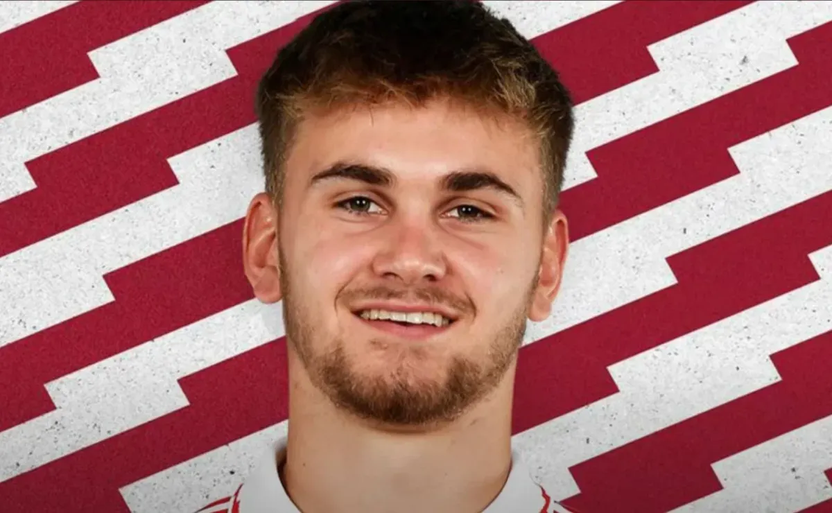 Ex-Arsenal: Billy Vigar em coma induzido após grave lesão cerebral em ...